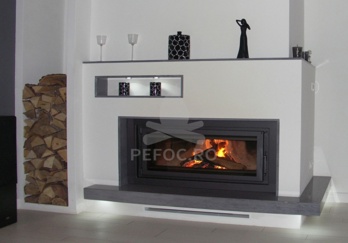 Inspiratie de seminee albe clasice, moderne sau traditionale | Infocasa