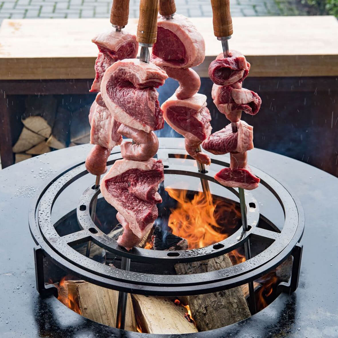 Gratarele barbeque OFYR tip vatra otel acum si in Romania la pret special